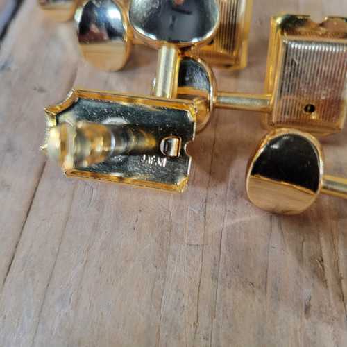 Gotoh SD Tuning Machines Gold > Guitar Parts | Mahar's Vintage Guitars