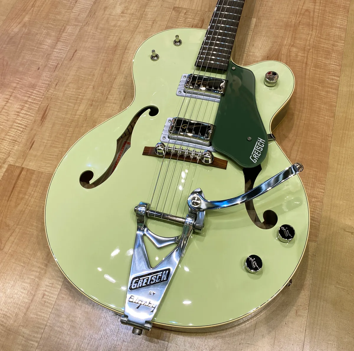 Gretsch G6118T-60 Vintage Select Edition '60 Anniversary 2-Tone Smoke ...