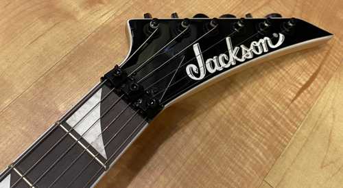 Jackson JS Series Dinky Arch Top JS32Q DKA Transparent Green Burst ...