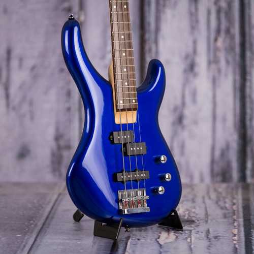 Jackson P/J Bass, Metallic Blue > Guitars Bass | Replay Guitar Exchange