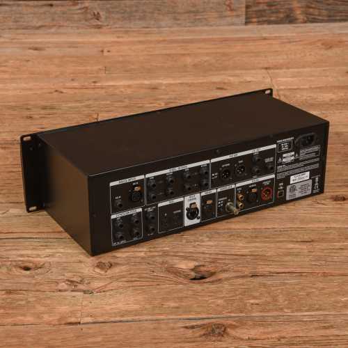 Line 6 Helix Rack with Foot Controller Helix Rack with Foot Controller ...