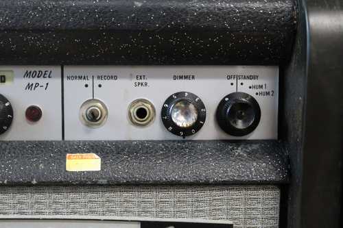 Magnatone MP-1 Vintage > Amps & Preamps | Music Store Inc.