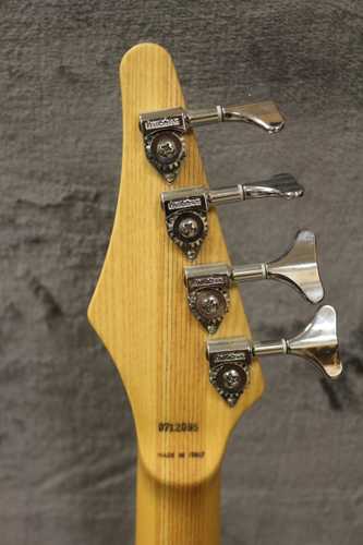 Manne Raven 4 String bass Satin Natural > Guitars Electric Solid Body ...