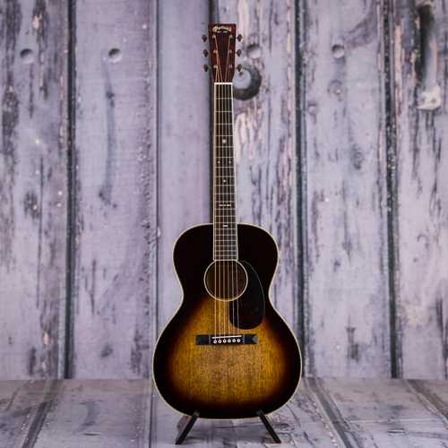ARCHIVED Martin Sunburst > Guitars Acoustic | Replay Guitar Exchange