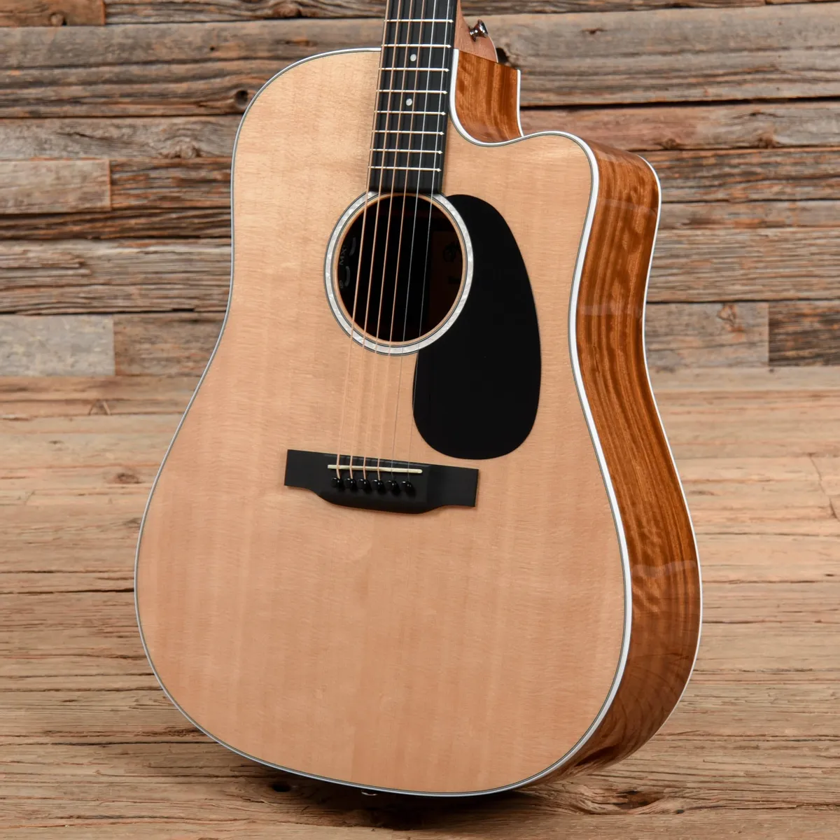 Martin D-13 Road Series DC-13E Martin D-13 Martin Road Series D-13 ...