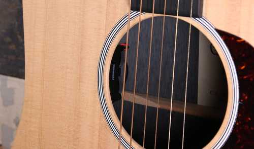 Martin DX1KAE > Guitars Acoustic | Rock n Roll Vintage Guitars