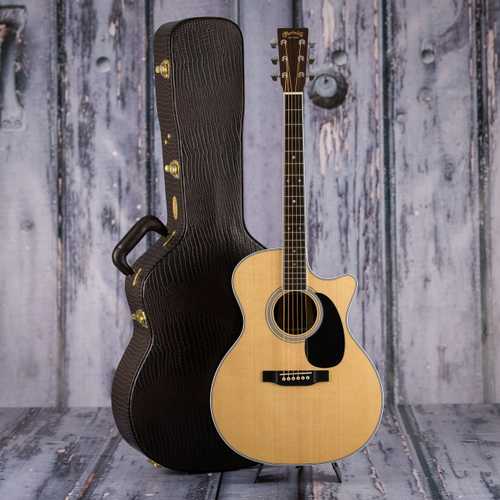 ARCHIVED Martin > Guitars Acoustic | Replay Guitar Exchange