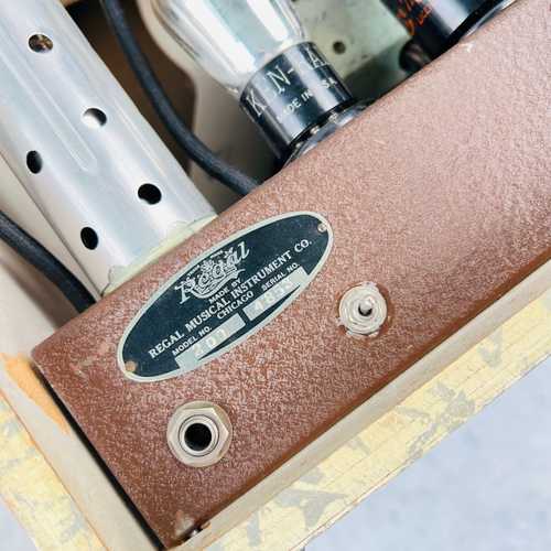 Regal Model No 200 1x12" Combo Amplifier 1950s - Cream > Amps & Preamps ...