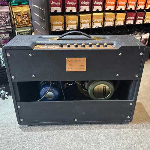 Retro King 18W 2x12 Combo > Guitars Electric Solid Body | Bananas At ...