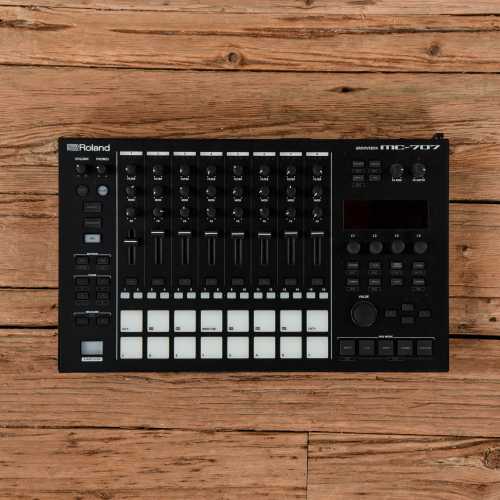 Roland MC-707 Groovebox MC-707 Groovebox > Keyboards | Chicago Music ...