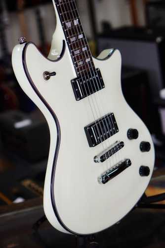 Schecter Tempest Custom Vintage White > Guitars Electric Solid Body ...