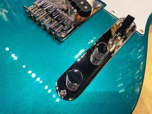 Squier Affinity Series Telecaster Race Green > Guitars Electric Solid ...