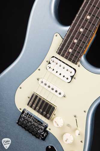 Suhr Classic S Antique Roasted - Ice Blue Metallic > Guitars Electric ...