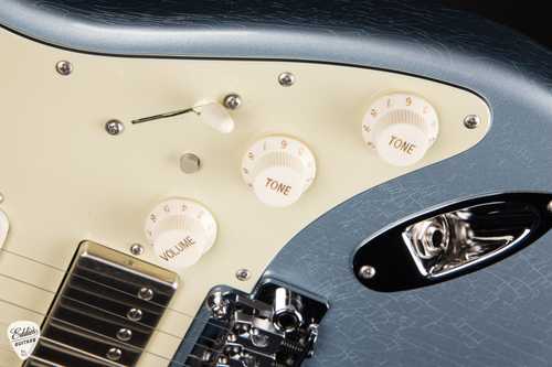 Suhr Classic S Antique Roasted - Ice Blue Metallic > Guitars Electric ...