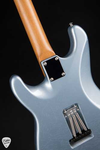 Suhr Classic S Antique Roasted - Ice Blue Metallic > Guitars Electric ...