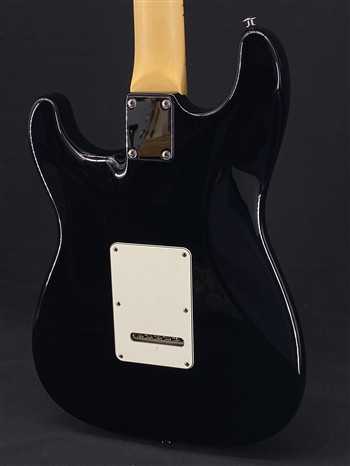 Suhr Suhr Classic S in Black with HSS Pickup Configuration and Maple ...