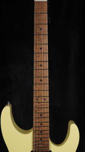 Suhr Suhr Modern Antique Limited Edition in Vintage Yellow > Guitars ...