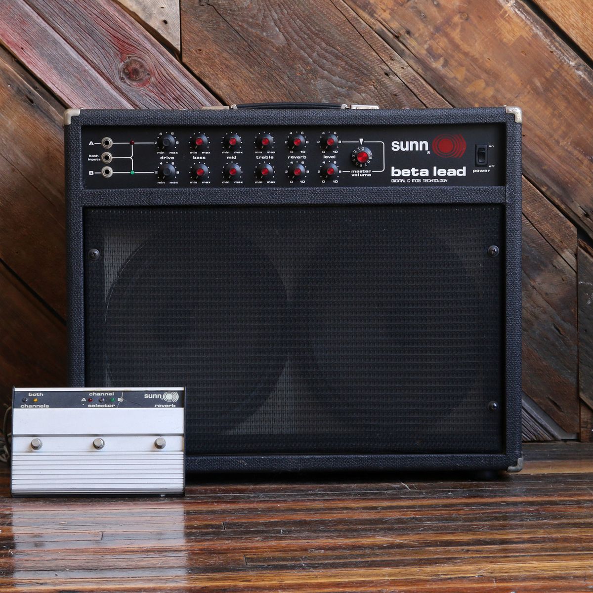 Sunn Beta Lead Combo Amp > Amps & Preamps | Rock n Roll Vintage Guitars