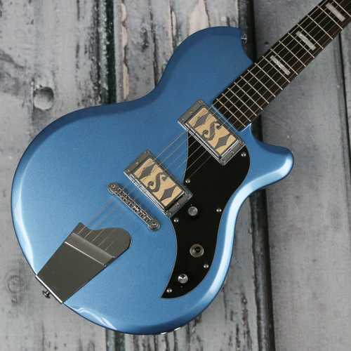 ARCHIVED Supro Blue > Guitars Electric Solid Body | Replay Guitar Exchange