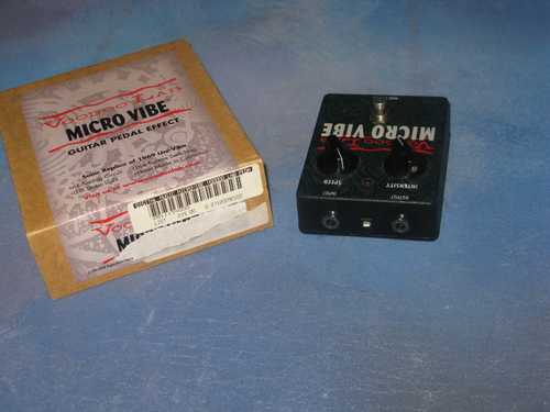 Voodoo Lab Micro Vibe Uni-Vibe Black > Effects | Groovy Guitar