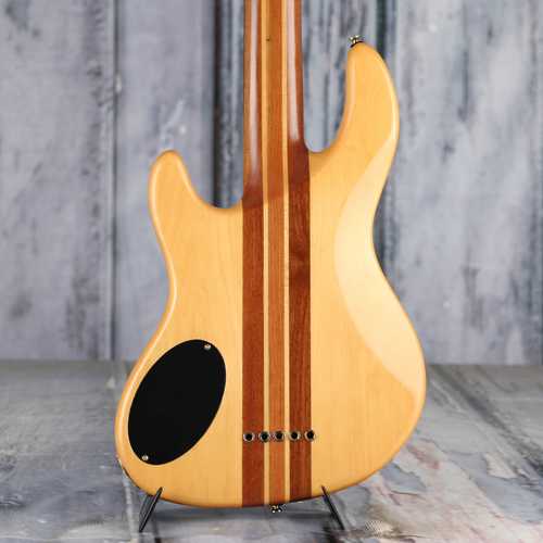 Wolf Jazz 5 5-String Bass Natural > Guitars Bass | Replay Guitar Exchange