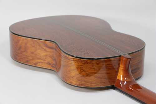 Yamaha GC-41 Spruce > Guitars Classical & Nylon | Imperial Vintage Guitars
