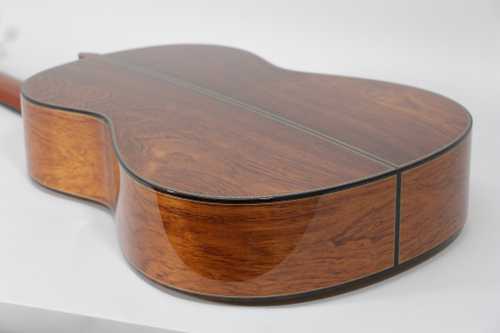 Yamaha GC-41 Spruce > Guitars Classical & Nylon | Imperial Vintage Guitars