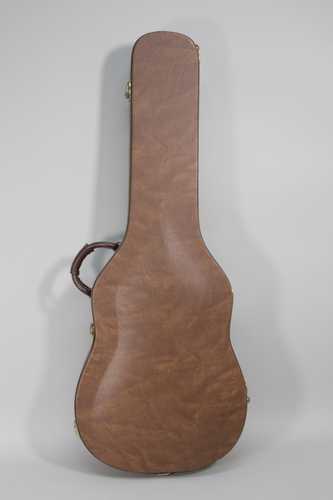 Yamaha GC-41 Spruce > Guitars Classical & Nylon | Imperial Vintage Guitars